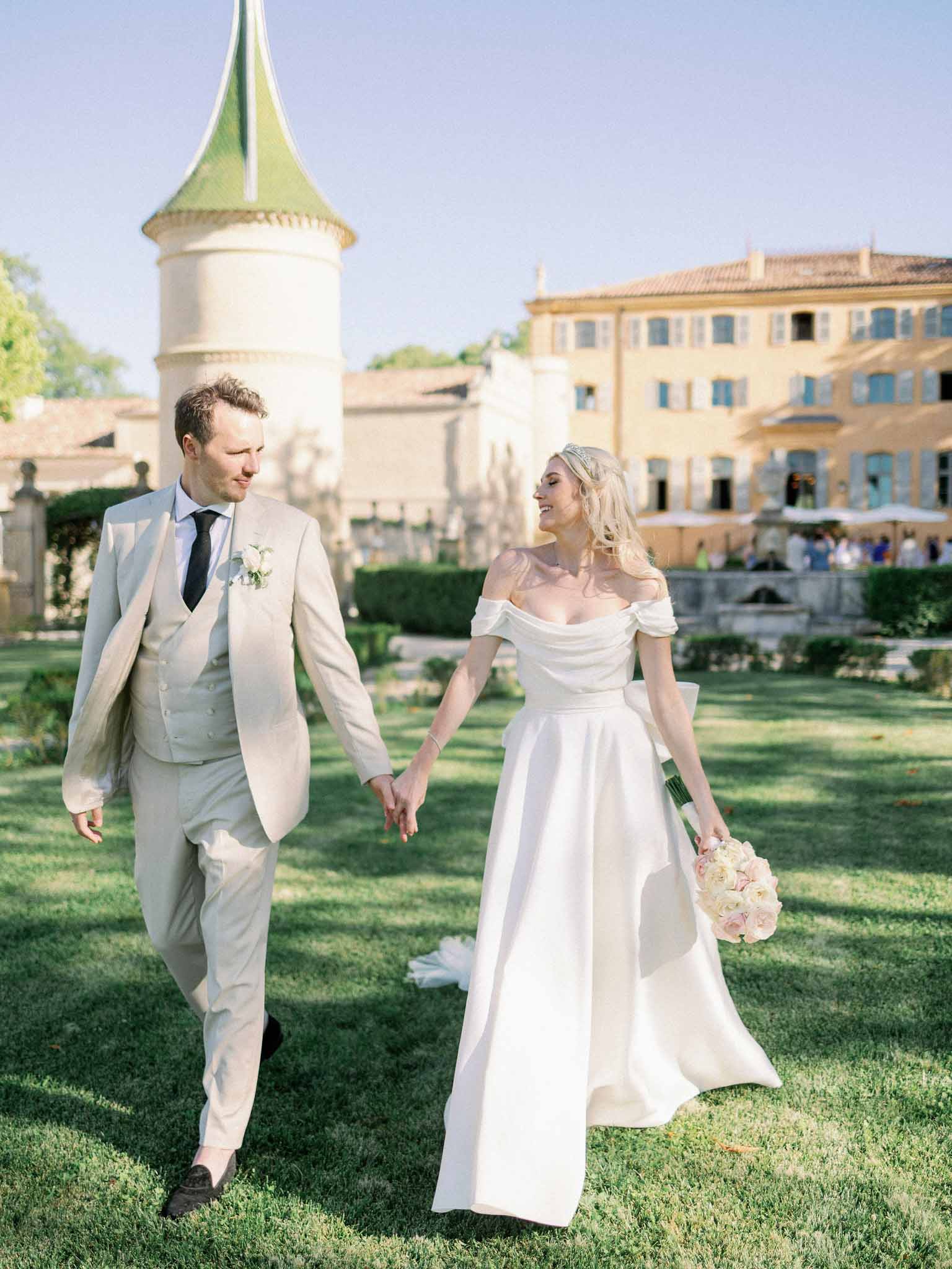 The Perfect Provençal Wedding Day at Chateau de Fonscolombe